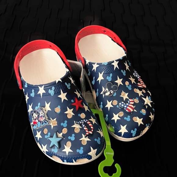Disney | Shoes | M6 W8 Disney Parks Crocs Usa Mickey Mouse Patriotic ...